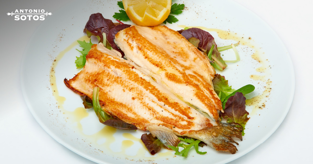 Róbalo con salsa de azafrán - Antonio Sotos